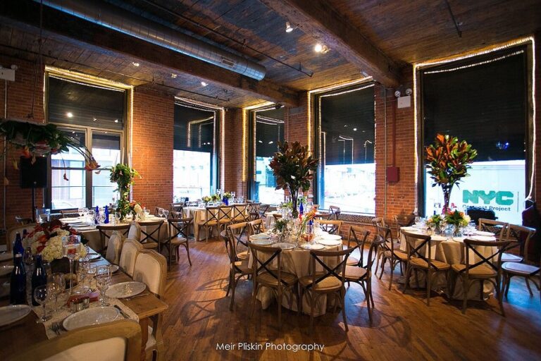 Dumbo Loft Experience - AisleGo